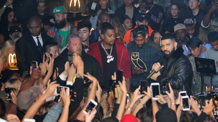 Wow-Duett: Drake veröffentlicht Song mit Michael Jackson! | Promiflash.de