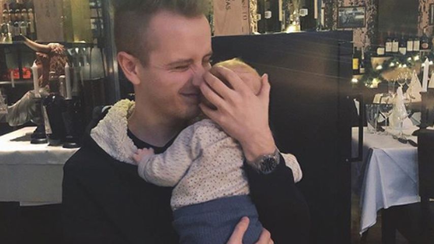 "Ganzer Stolz": Süße Liebeserklärung von Julienco an Sohn | Promiflash.de