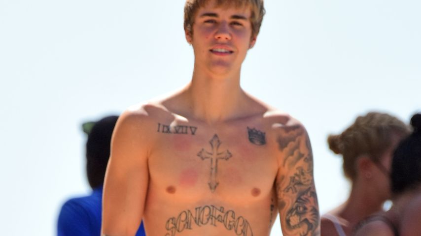 Super hot & entspannt! Ist der alte Biebs endlich zurück? | Promiflash.de