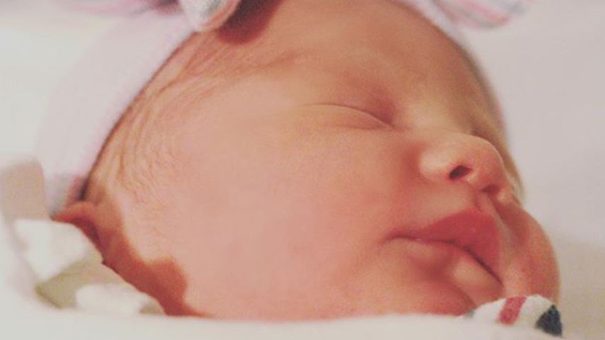 Navy Rome ist da! Jason Aldean ist wieder Papa geworden | Promiflash.de