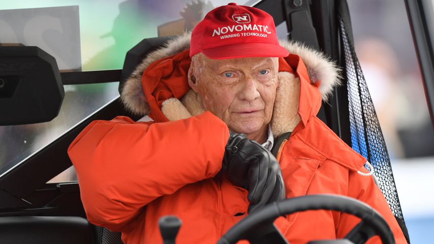 Niki Lauda (†70): Er dachte noch über ein Comeback nach! | Promiflash.de