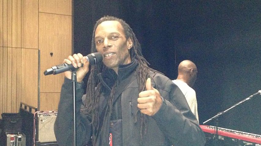 Sänger Ranking Roger (56) stirbt an Lungenkrebs & Hirntumor | Promiflash.de
