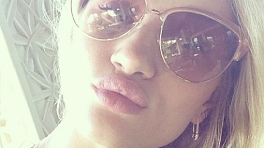 Hot! Rosie Huntington-Whiteley als Bikini-Beauty | Promiflash.de